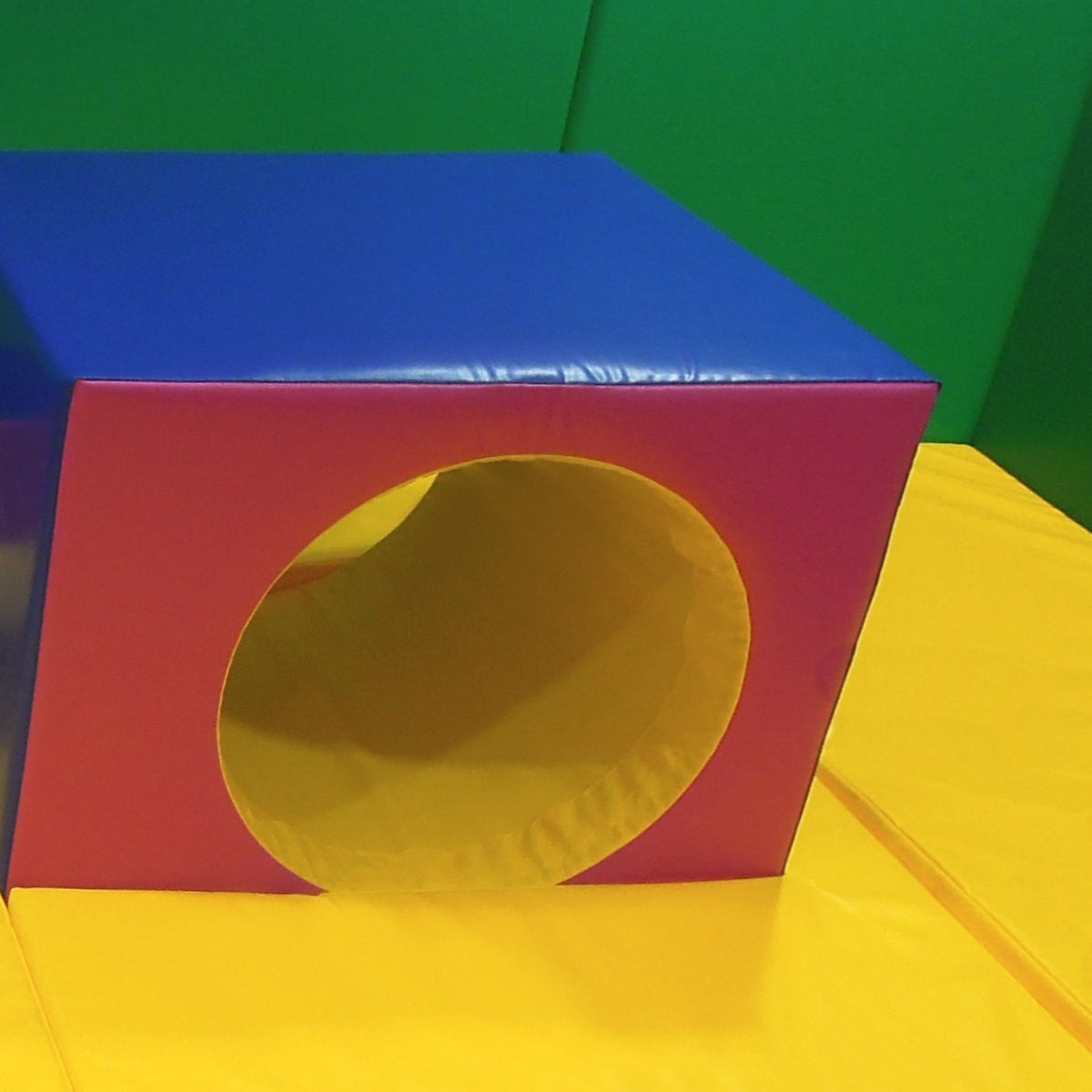 Step Beam Tunnel - Mike Ayres Design